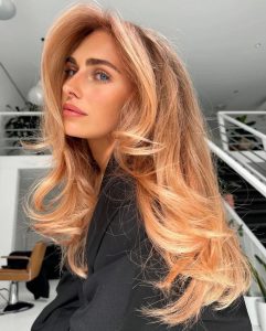 Top 25 June Hair Colors Ideas for Women in 2024: Brunettes, Blondes ...