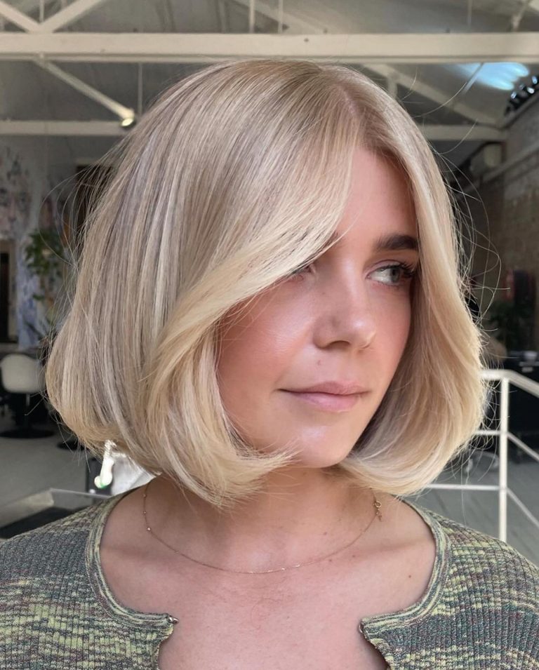 24 Stylish Haircuts for Women Over 30: Fall 2024 Ideas for Medium to ...